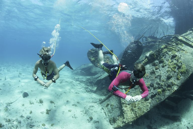 Why Use Hookah Diving Systems Over Traditional Scuba? Why Use Hookah Diving Systems Over Traditional Scuba?