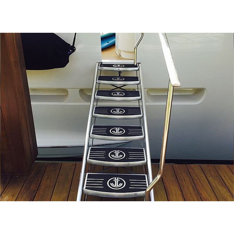 UMT Aluminum Boarding Stairs - 19" - 5 to 10 Steps