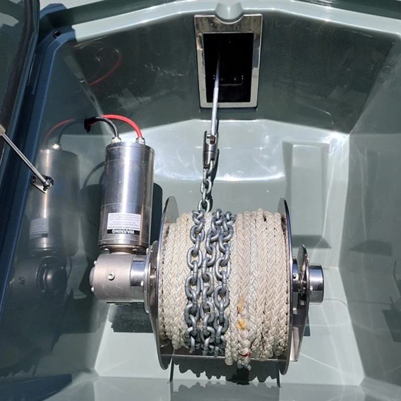 Anchor Winch Captain 2 HD for Boats to 24' | Captain 2 Heavy-Duty